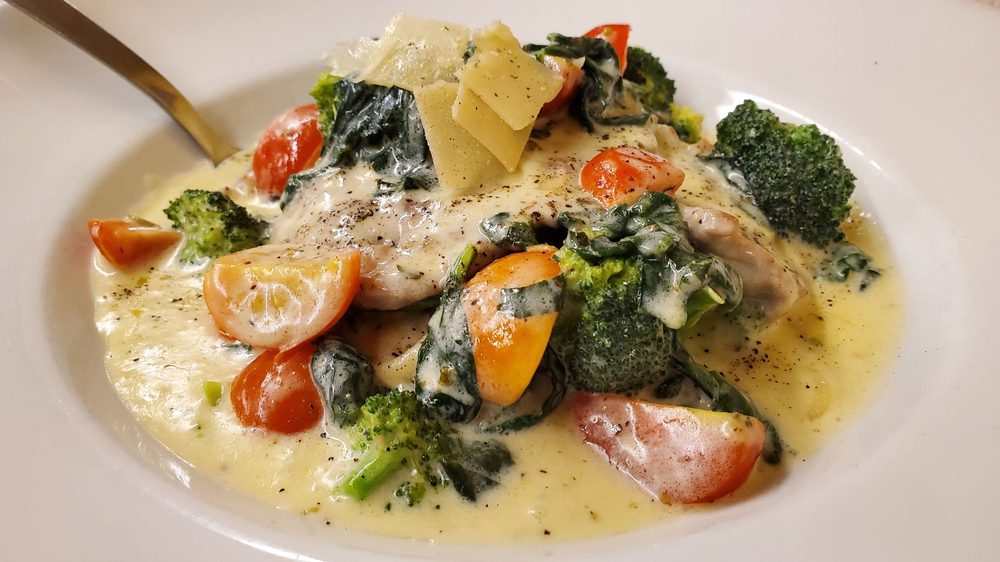 AROMA ITALIAN RESTAURANT - 46 Photos & 37 Reviews - 4402 E Aloha Dr ...
