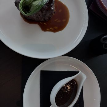 AERA - Updated December 2024 - 132 Photos & 34 Reviews - 8 Spadina ...