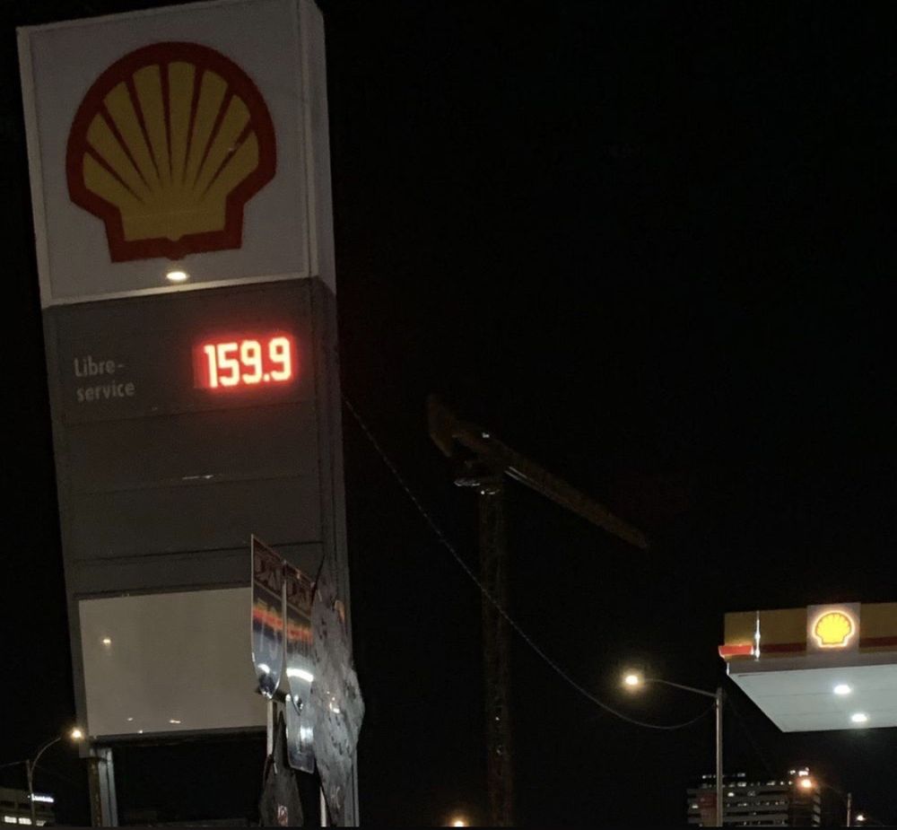 SHELL - Updated March 2025 - 2831 Boulevard Laurier, Québec, Quebec ...