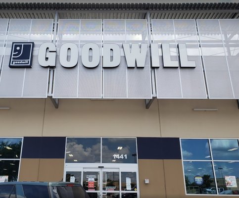 GOODWILL CENTRAL TEXAS - LEANDER - Updated May 2026 - 20 Photos & 41 ...