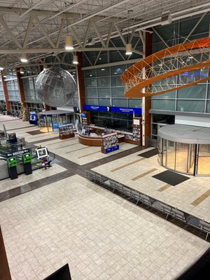 HALIFAX STANFIELD INTERNATIONAL AIRPORT - 89 Photos & 93 Reviews - 747 ...