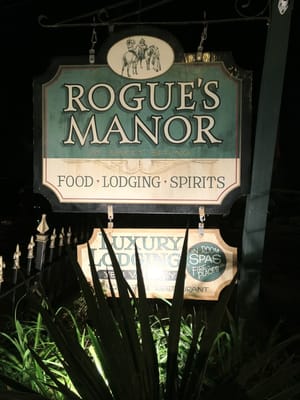 TAVERN AT ROGUES MANOR - Updated December 2025 - 16 Reviews - 124 ...
