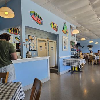 SOMETHING FISHY SEAFOOD RESTAURANT - Updated October 2025 - 119 Photos ...