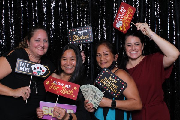 CLICK 2 GO PHOTO BOOTH - 23 Photos - Lahaina, Hawaii - Photo Booth ...