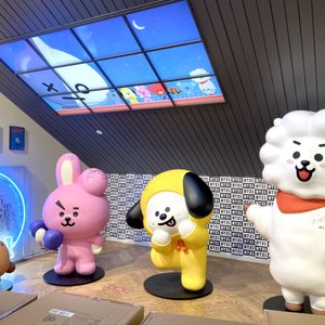 LINE FRIENDS - 1924 Photos & 267 Reviews - 1515 Broadway, New York, New ...