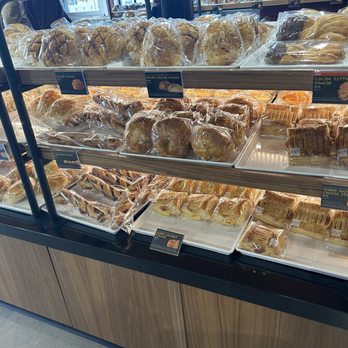 85°C BAKERY CAFE-ARROWHEAD RANCH - Updated January 2026 - 142 Photos ...