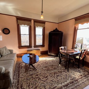 TARABINO INN - Updated March 2025 - 31 Photos & 17 Reviews - 310 E 2nd ...