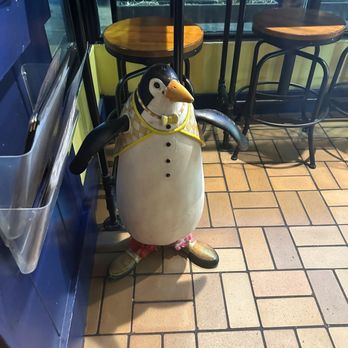 PENGUIN PIZZA - Updated December 2025 - 195 Photos & 625 Reviews - 735 ...