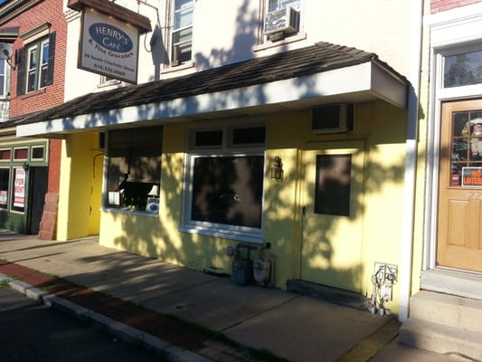 HENRY’S CAFE - 21 Photos & 45 Reviews - American (New) - 20 S Charlotte ...