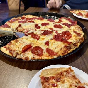KAISER’S PIZZA & PUB - Updated August 2025 - 113 Photos & 207 Reviews ...