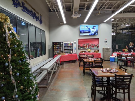 MAC N SEITZ BASEBALL & SOFTBALL - Updated May 2025 - 12 Photos - 13705 ...