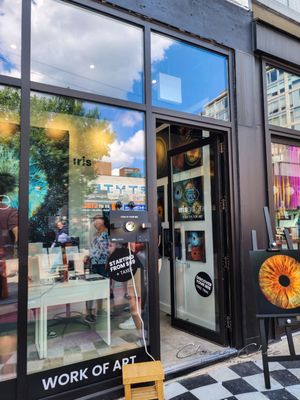 IRIS GALERIE - Updated December 2025 - 13 Photos - 252 Queen Street W ...