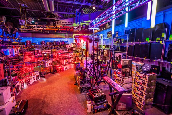 METRO SOUND & LIGHTING - Updated December 2025 - 12 Photos - 1731 ...