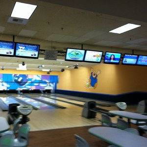 GROTON BOWLING CENTER - Updated December 2025 - 18 Photos - 27 Kings ...