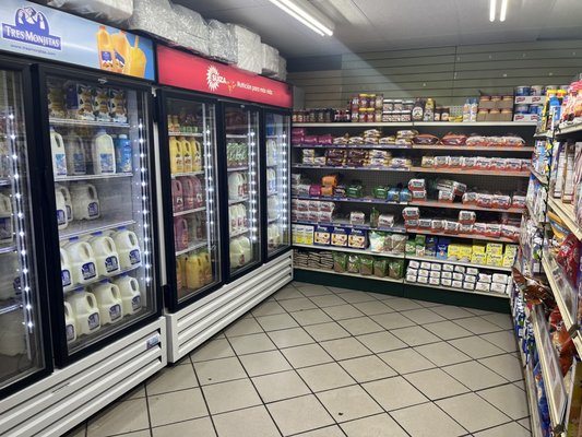 NAVARRO SUPERMARKET - Updated December 2025 - Carretera 931 Km 5.4 ...