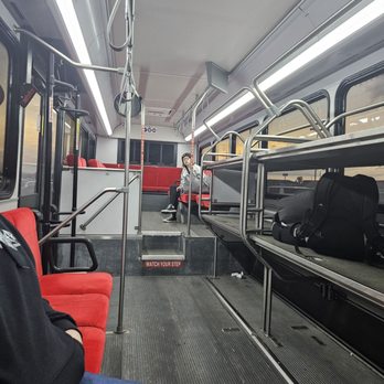 AVIS - DETROIT - Updated December 2025 - 137 Photos & 515 Reviews - 295 ...