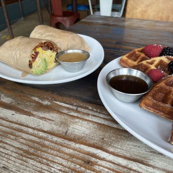 CROFT ALLEY BEVERLY HILLS - Updated July 2024 - 146 Photos & 152 ...