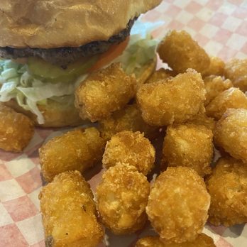 BURGER 82 - Updated September 2025 - 174 Photos & 197 Reviews - 880 W ...