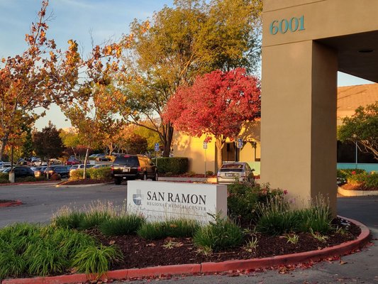 SAN RAMON REGIONAL MEDICAL CENTER - Updated November 2025 - 75 Photos ...