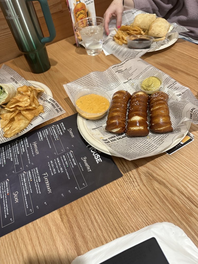 RENO DRAFT HOUSE - Updated July 2025 - 33 Photos & 50 Reviews - 2001 E ...