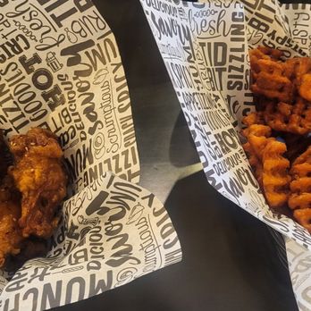 CHICK N ROLL - Updated November 2025 - 122 Photos & 52 Reviews - 14 ...