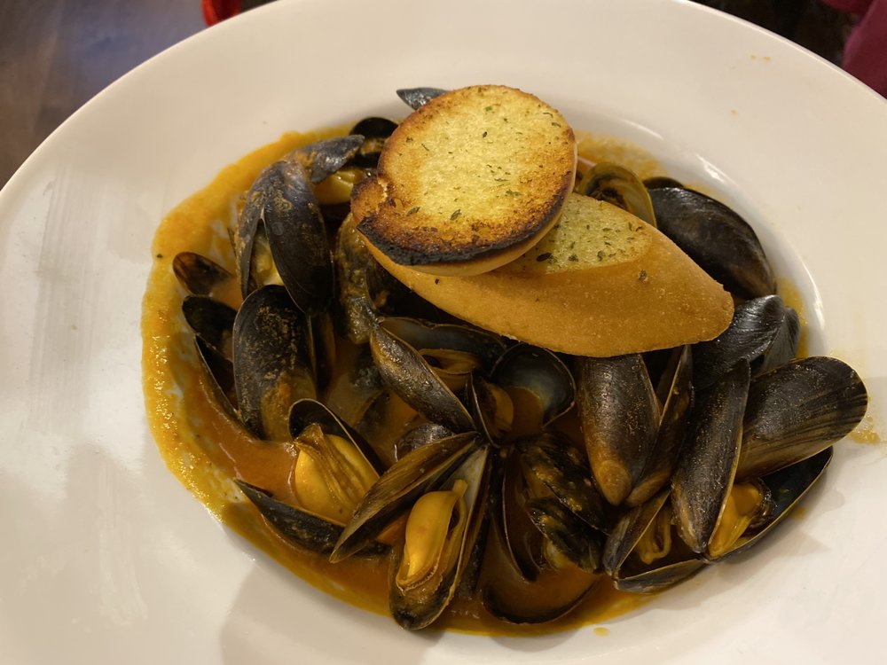 LEONARDO’S - Updated June 2025 - 13 Photos - 8 Barrack Street, Hamilton ...