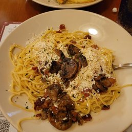 THE OLD SPAGHETTI FACTORY - Updated January 2026 - 888 Photos & 883 ...