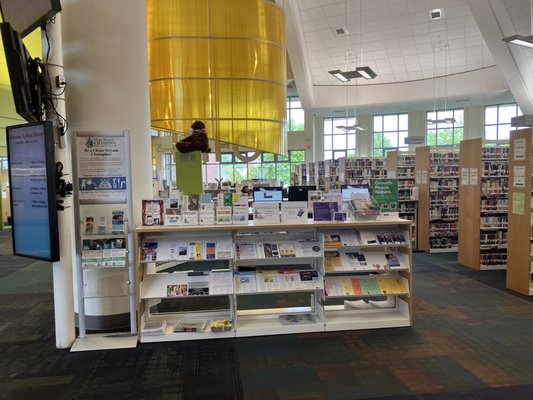 BEAR LIBRARY - Updated December 2025 - 21 Photos - 101 Governors Pl ...