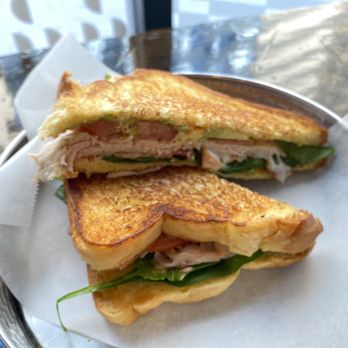 DISTRICT COFFEE - Updated August 2024 - 190 Photos & 145 Reviews - 222 ...