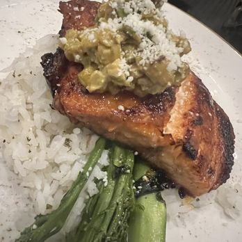 FISH MARKET BAR AND GRILL - Updated February 2025 - 280 Photos & 297 ...