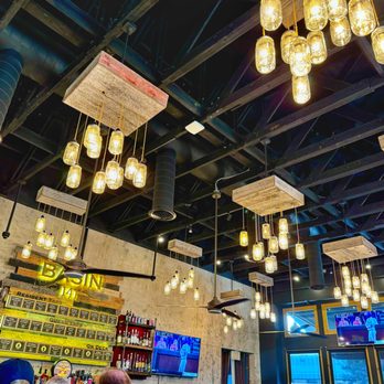 BASIN 141 - Updated February 2025 - 1093 Photos & 518 Reviews - 402 S ...