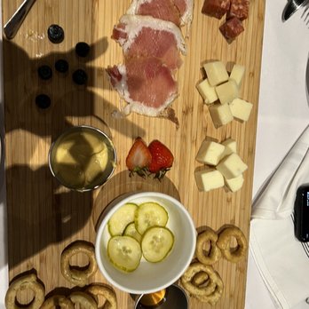 BUTCHER & BARREL GASTROPUB - Updated February 2025 - 132 Photos & 136 ...