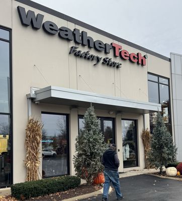 WEATHERTECH - Updated December 2025 - 273 Photos & 476 Reviews - 841 ...
