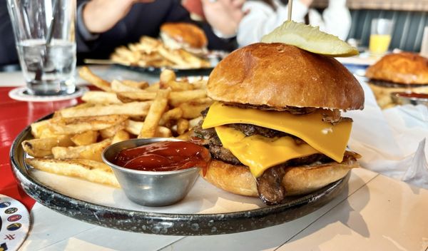 NBA COURTSIDE RESTAURANT - Updated December 2025 - 82 Photos & 40 ...