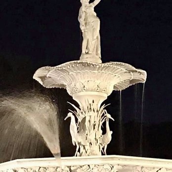 FORSYTH PARK - Updated May 2024 - 1418 Photos & 424 Reviews - Bull St ...