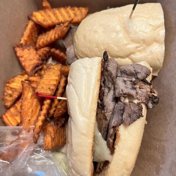 FRONT ROW BAR & GRILL - Updated August 2025 - 304 Photos & 207 Reviews ...