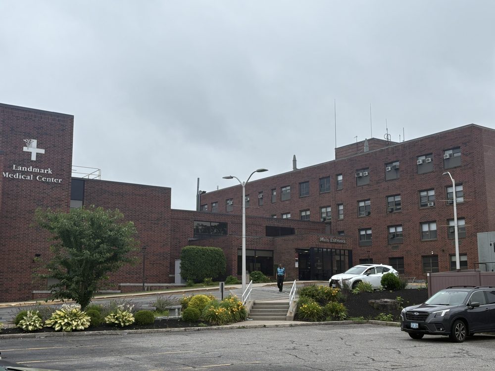 LANDMARK MEDICAL CENTER - Updated July 2025 - 104 Photos & 55 Reviews ...