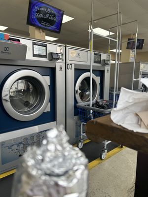 TOSS N TURN LAUNDRY - Updated December 2025 - 20 Photos & 16 Reviews ...