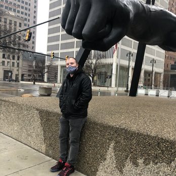 MONUMENT TO JOE LOUIS - Updated November 2025 - 63 Photos & 25 Reviews ...