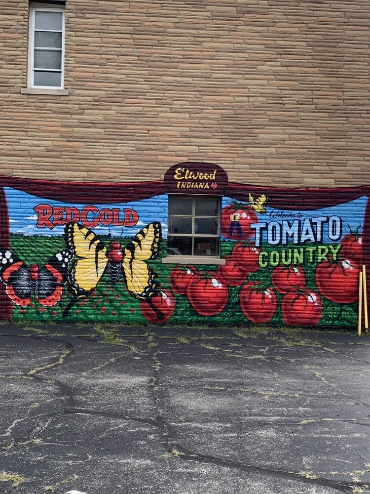 WELCOME TO TOMATO COUNTRY MURAL - Updated November 2024 - 1516 Main St ...