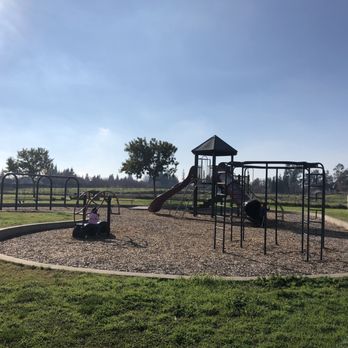 DAVENPORT PARK - Updated January 2026 - 15 Photos - 4017 Summer Ct ...