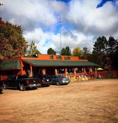 PEA PATCH MOTEL & SALOON - Updated February 2025 - 29 Photos & 64 ...