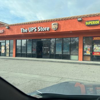 THE UPS STORE - Updated December 2025 - 37 Photos & 156 Reviews - 13536 ...