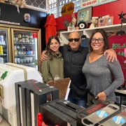 LOLA’S 7 UP MARKET & DELI - 125 Photos & 332 Reviews - Delis - 3292 ...