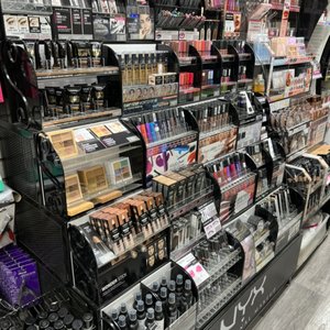 POPCORN BEAUTY & WIGS - Updated October 2025 - 26 Photos & 59 Reviews ...