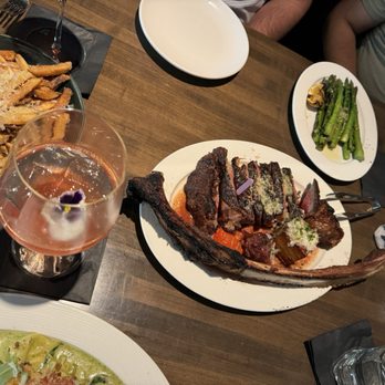 ENTOURAGE - Updated August 2024 - 370 Photos & 141 Reviews - 796 ...