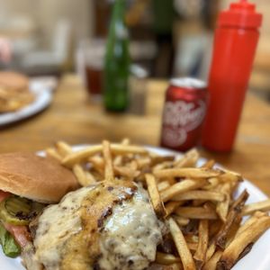 SANDSTONE ARCHES RESTAURANT - 33 Photos & 24 Reviews - 2135 Natural ...