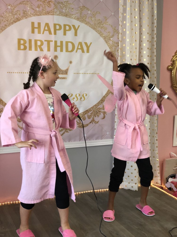 THE PRINCESS PALACE - Updated September 2024 - 1435 N Leroy St, Fenton ...