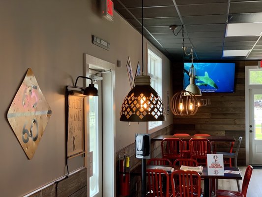 DOKO STATION PUB & EATERY - Updated May 2024 - 24 Photos & 25 Reviews ...