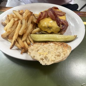 SKINFLINTS - Updated October 2025 - 359 Photos & 453 Reviews - 7902 5th ...